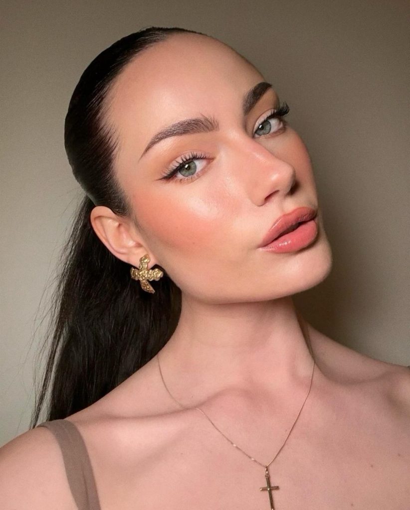 27 Light Summer Makeup Ideas: Natural Looks and Korean Inspired Tutorials