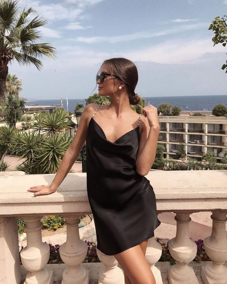35 Bar Crawl Outfit Ideas: Cute and Classy Women's Looks for Any Occasion