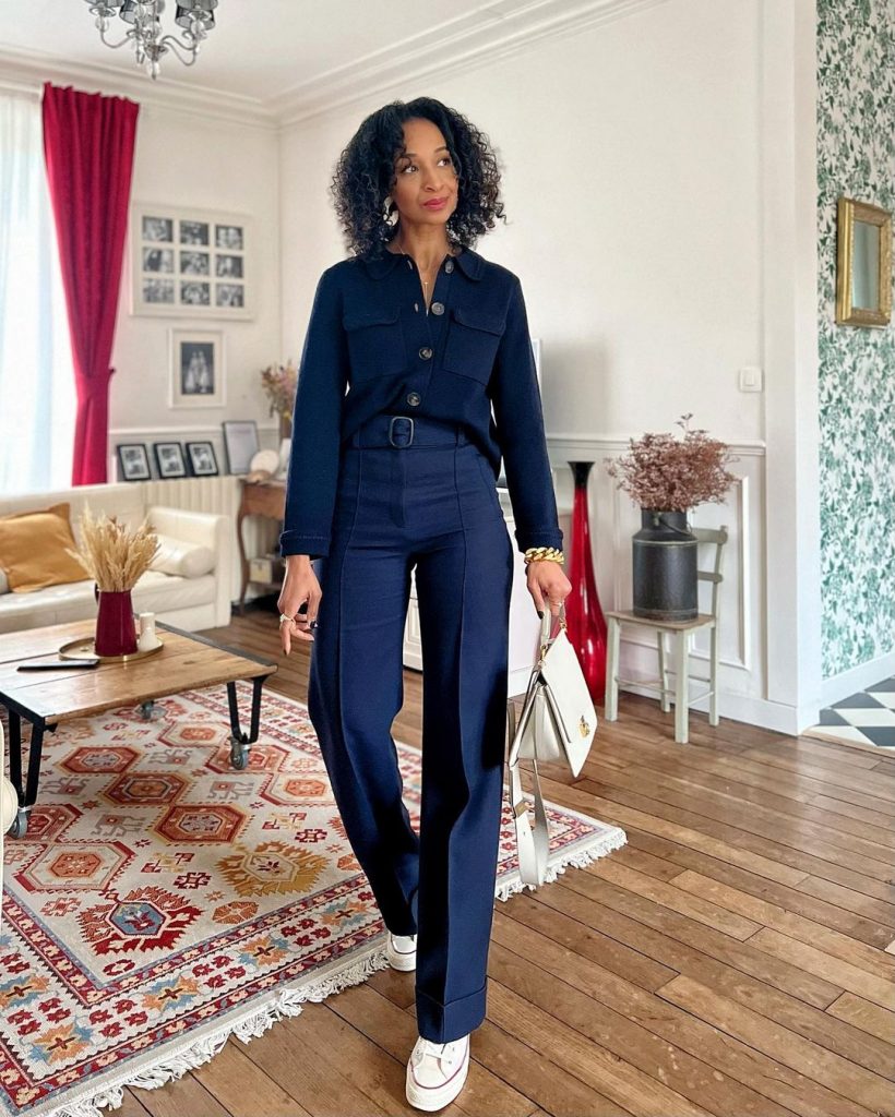 29 Navy Outfits: Stylish Ideas for Women - Casual, Classy, and Summer Looks