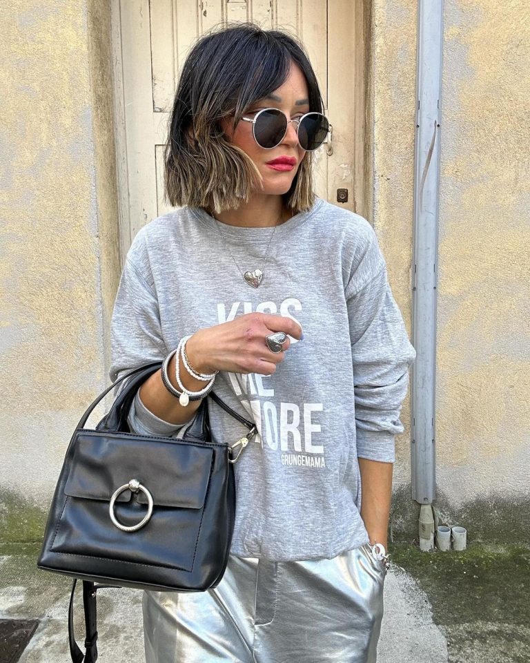 29 Trendy Women's Fall Tops for 2024: Stylish, Casual, and Classy Ideas