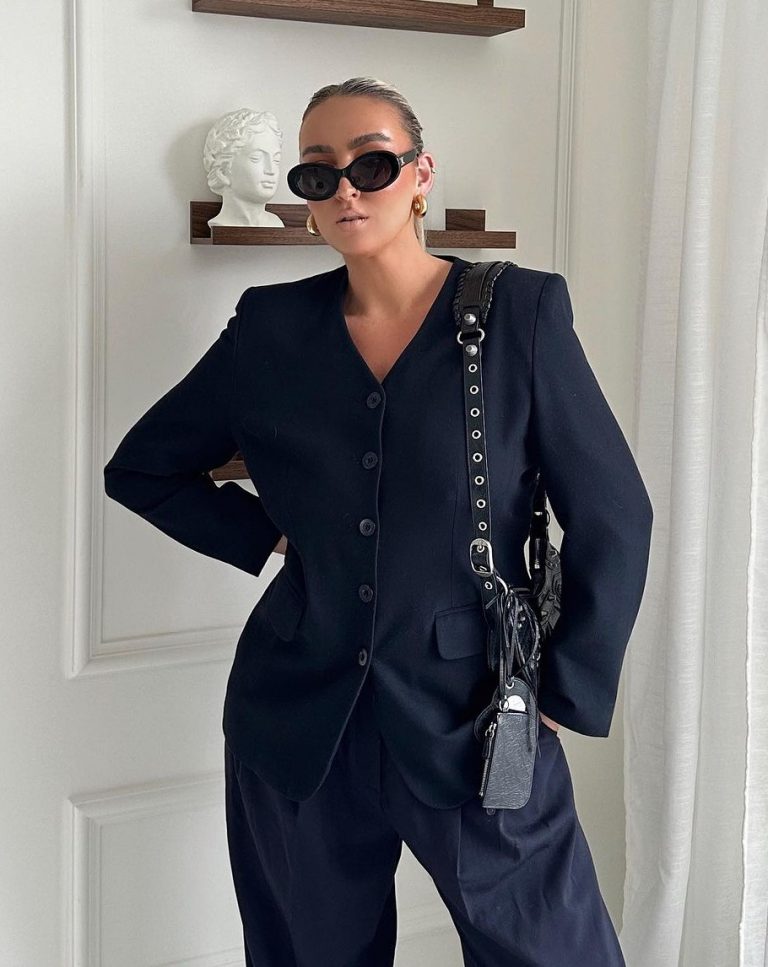 29 Navy Outfits: Stylish Ideas for Women - Casual, Classy, and Summer Looks