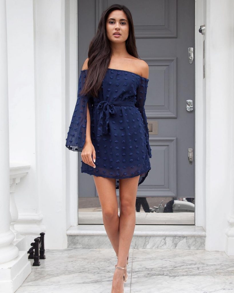 29 Navy Outfits: Stylish Ideas for Women - Casual, Classy, and Summer Looks