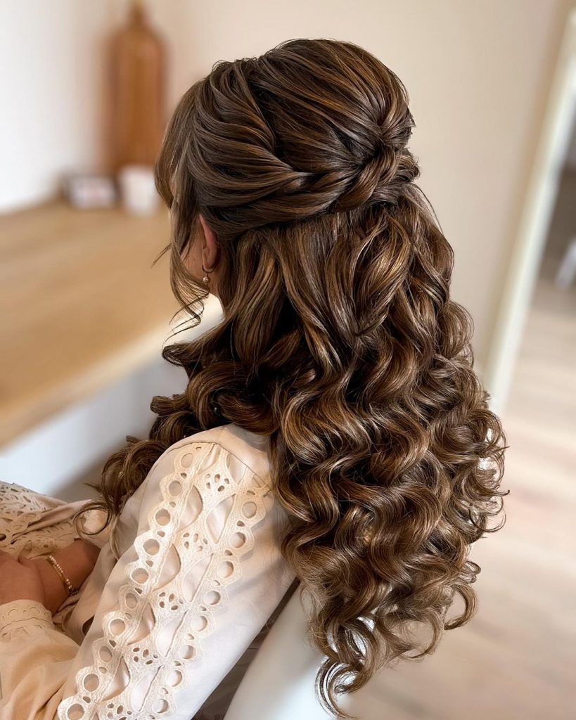 29 Fall Wedding Hairstyles 2024 for Bridesmaids and Guests Long, Medium ...