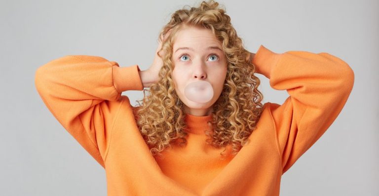 How to Remove Gum from Hair Easily: Step-by-Step Guide